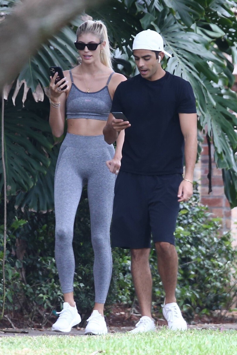 Devon Windsor Toned Sexy Body Hot Celebs Home