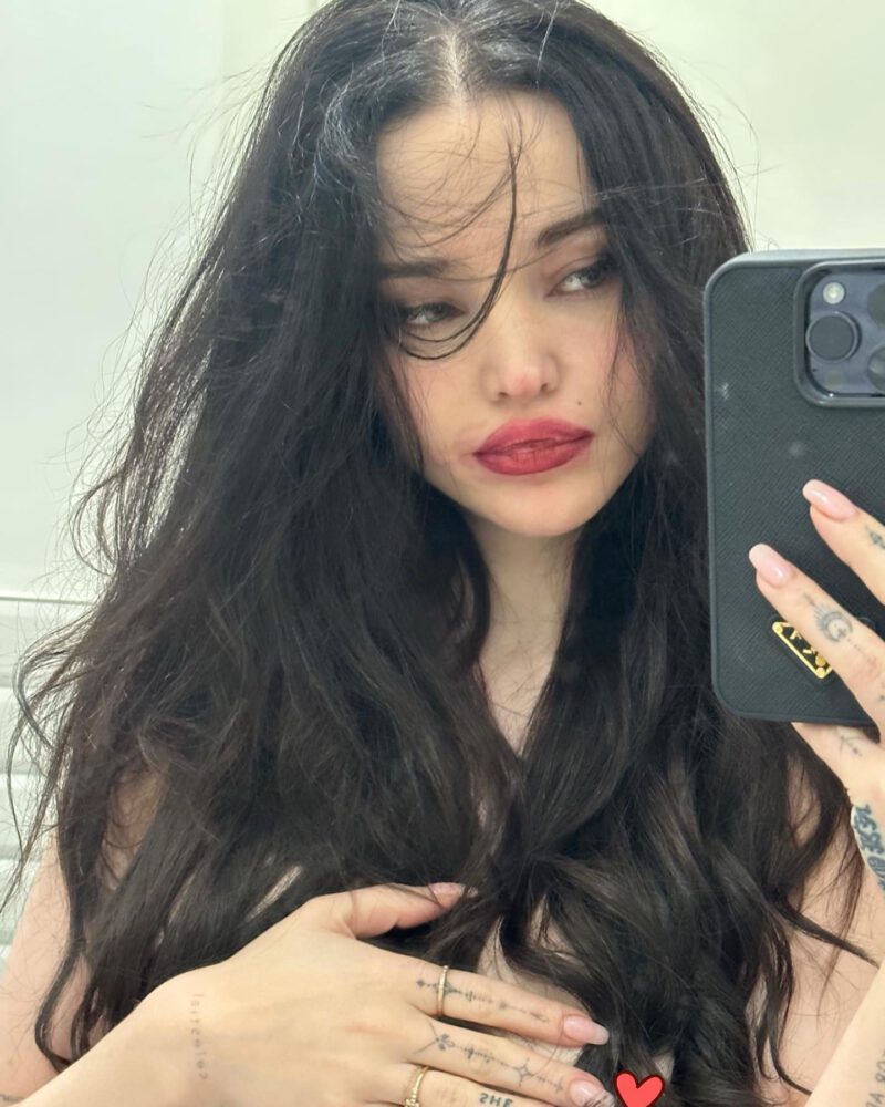 Teasing Intimacy Dove Camerons Topless Allure Revealed